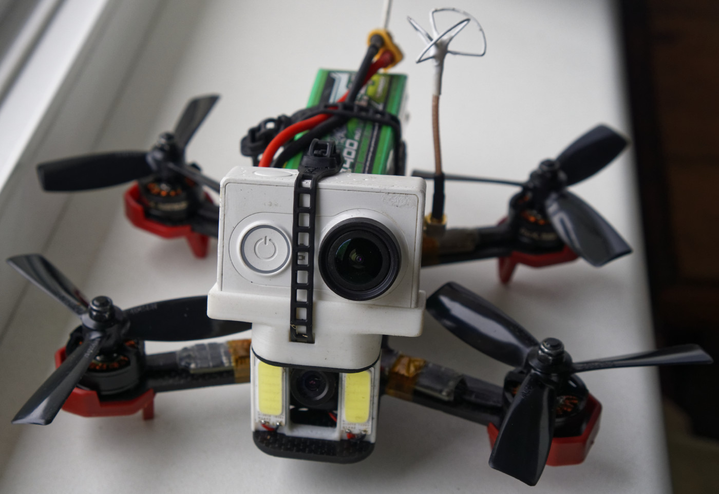 DL180 Quad FPV_HD camera and LED holder - full height version - 3DPEA