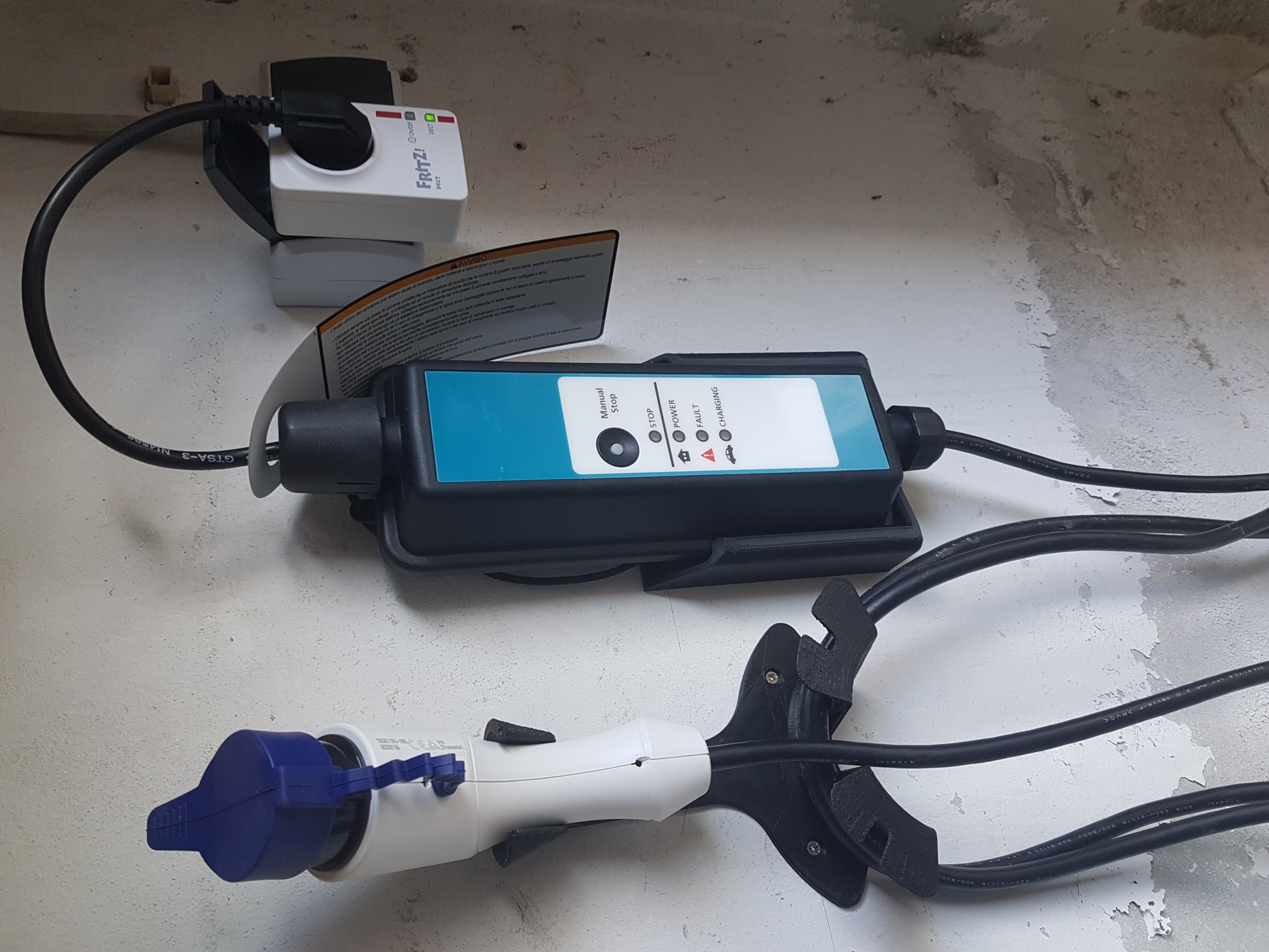 Wallmounts for Mitsubishi Outlander PHEV Charger and Cable - 3dstl