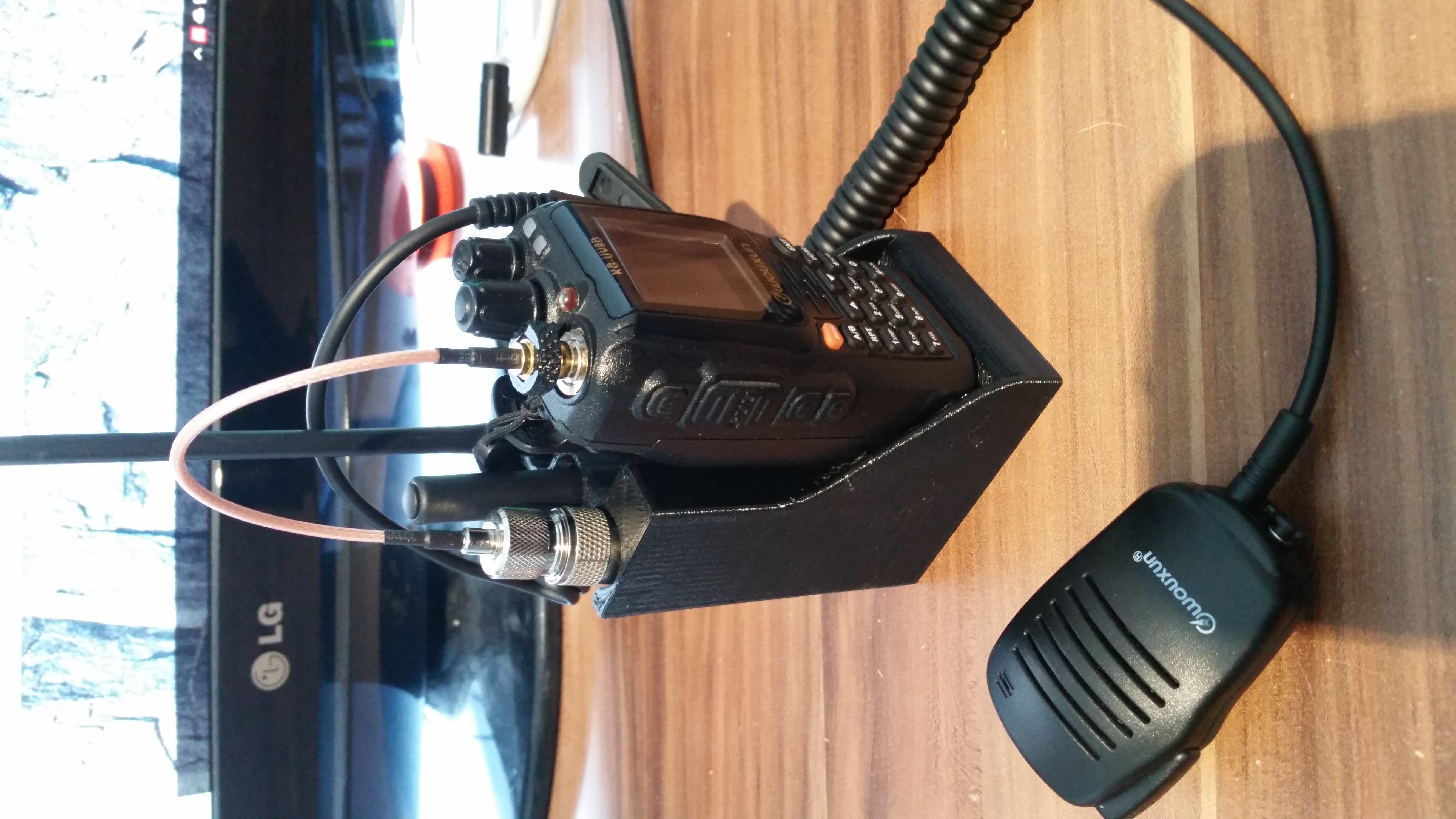 Tytera MD380, Wouxun KG-UV8D,Hytera AR685 Desktop Stand - 3DPEA