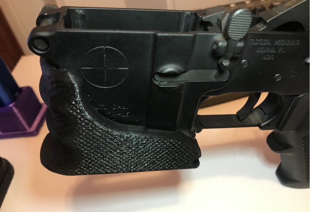 Ar Mag Well Grip | Files to download and to 3D print for free - 3DPEA